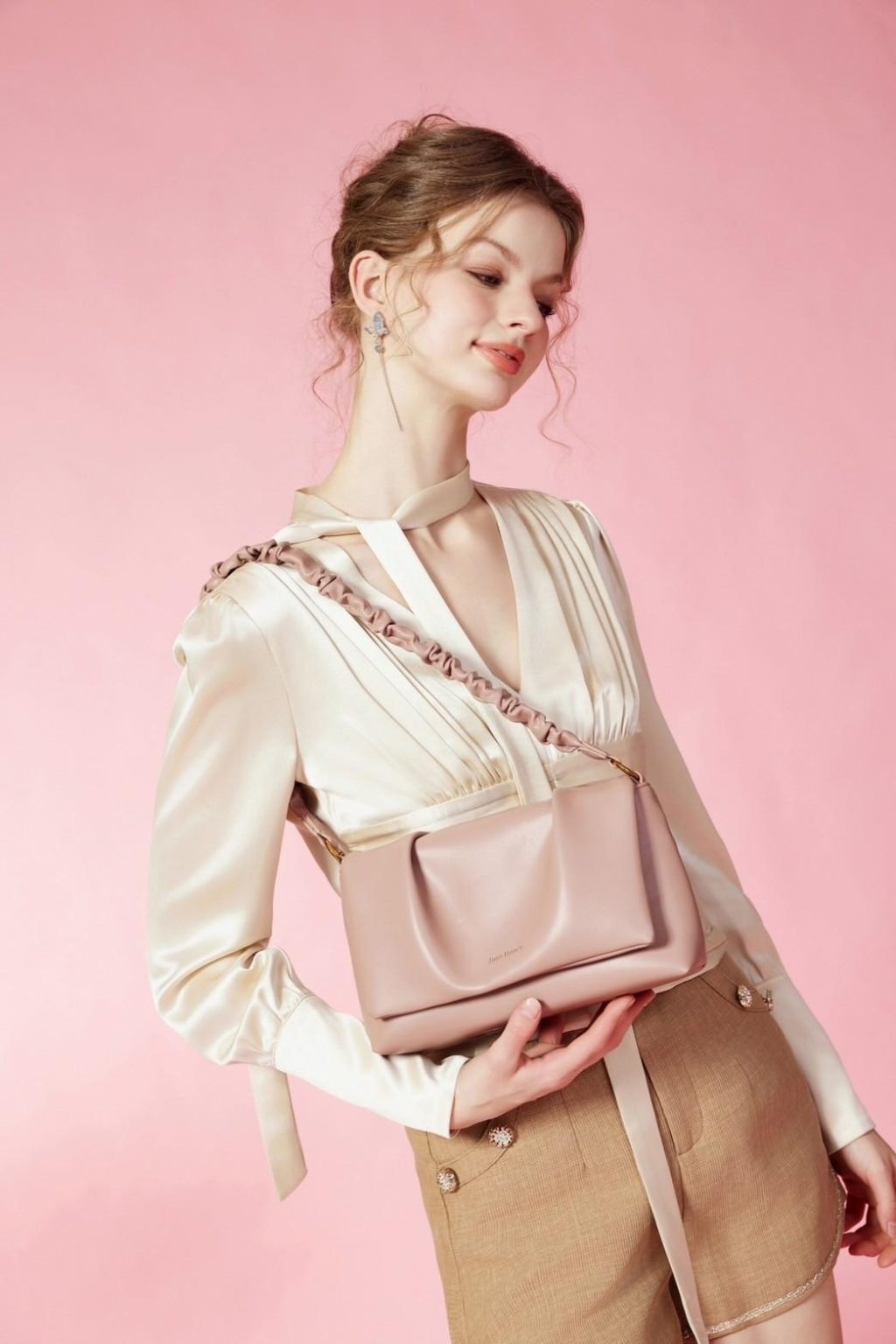 Produk Jims Honey Terbaru Angie Bag: Tas Wajib Punya di 2025! - Jims Honey