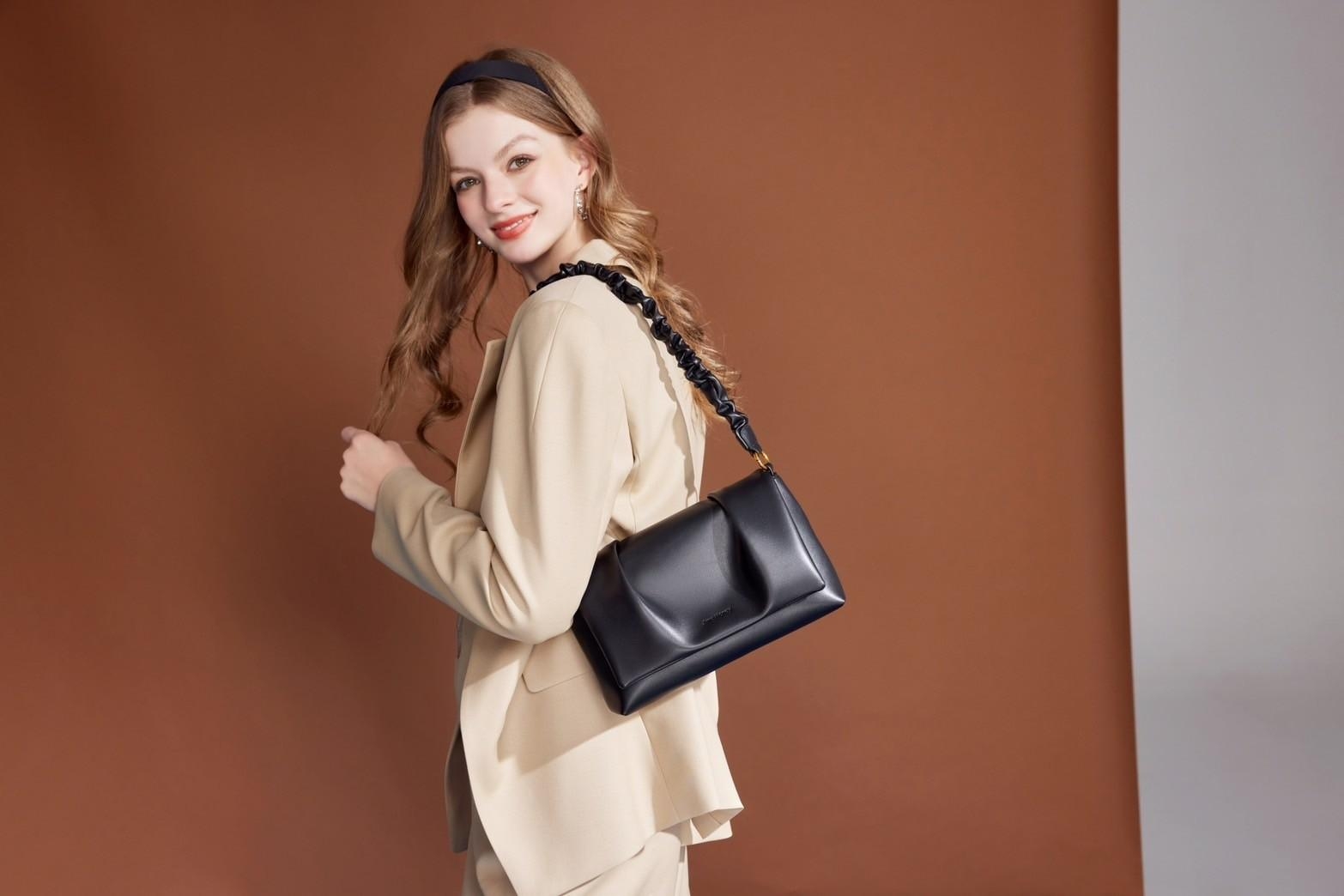 Produk Jims Honey Terbaru Angie Bag: Tas Wajib Punya di 2025! - Jims Honey