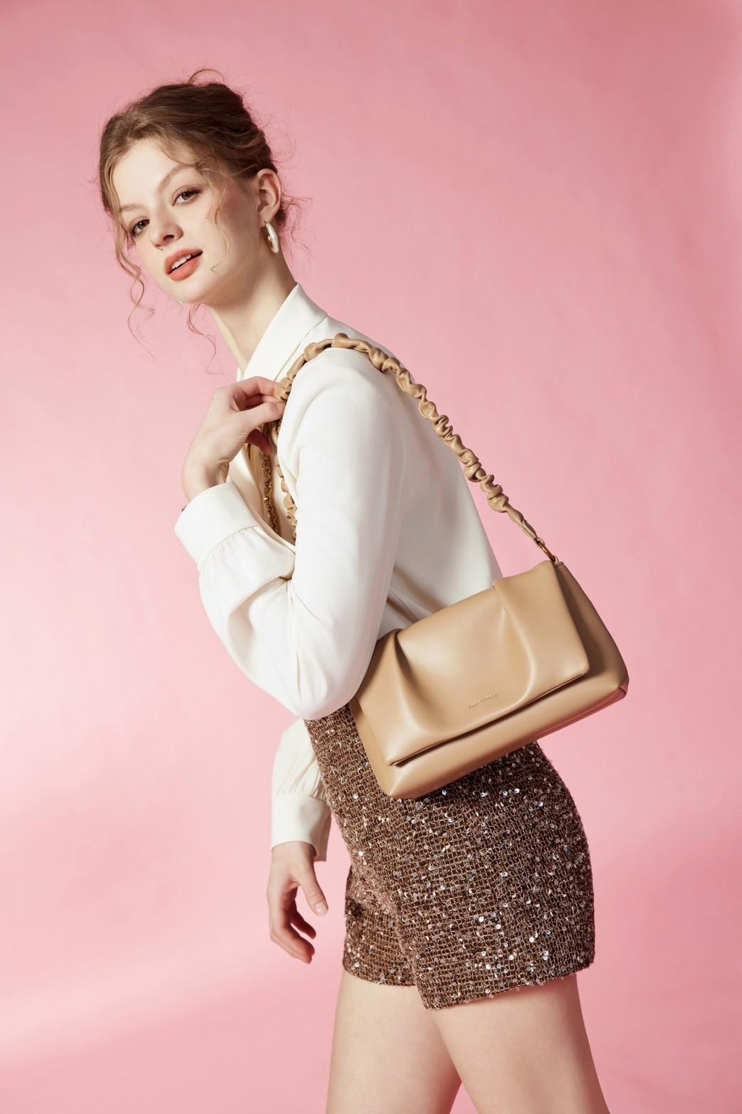 Produk Jims Honey Terbaru Angie Bag: Tas Wajib Punya di 2025! - Jims Honey