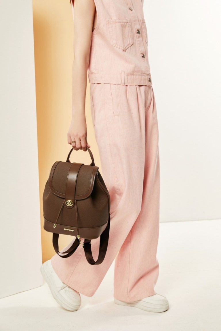 5 OOTD ke Dieng Pakai Sienna Backpack yang Cakep Abis - Jims Honey