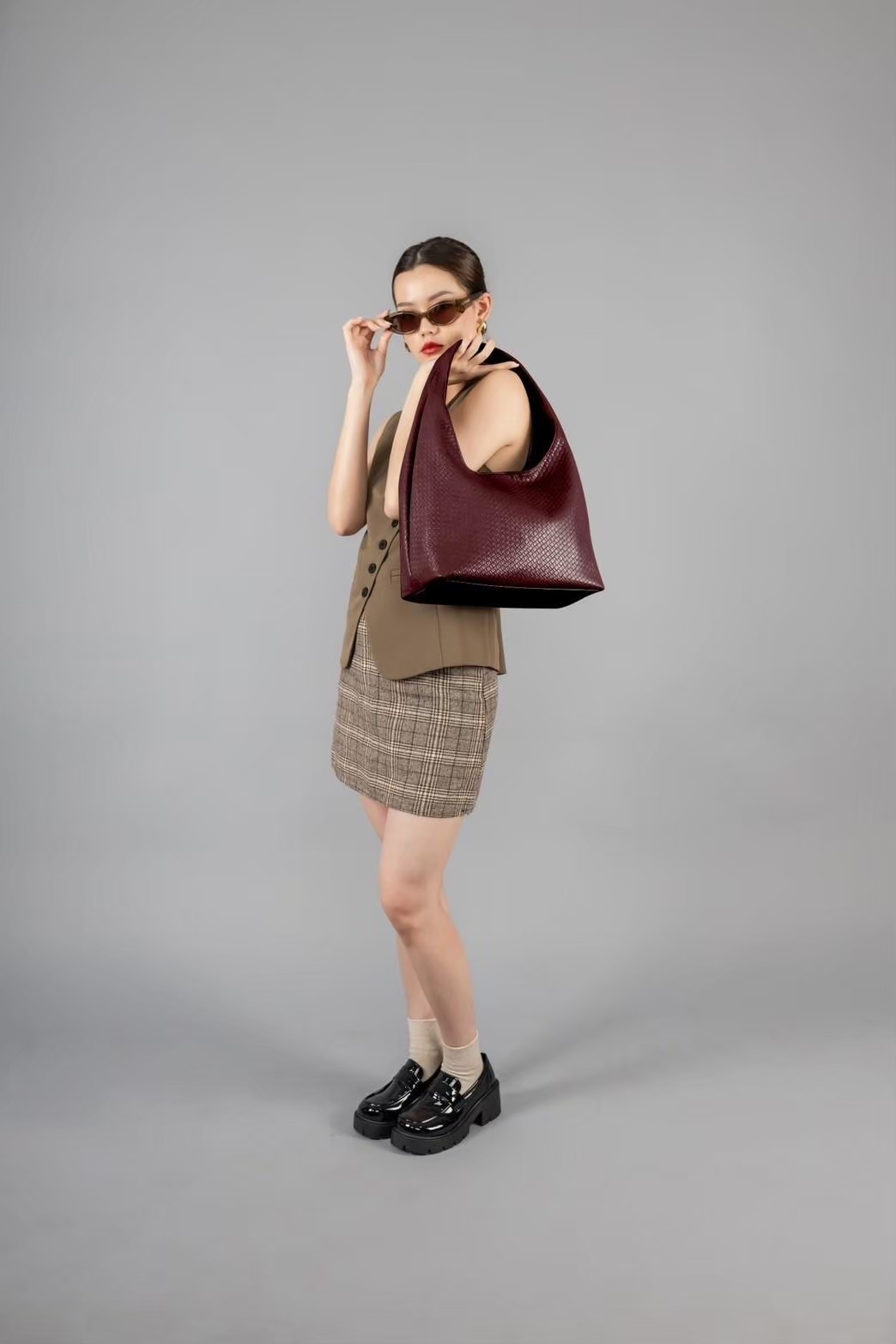 10 Referensi Outfit Skena Pakai Ryne Bag dari Jims Honey - Jims Honey